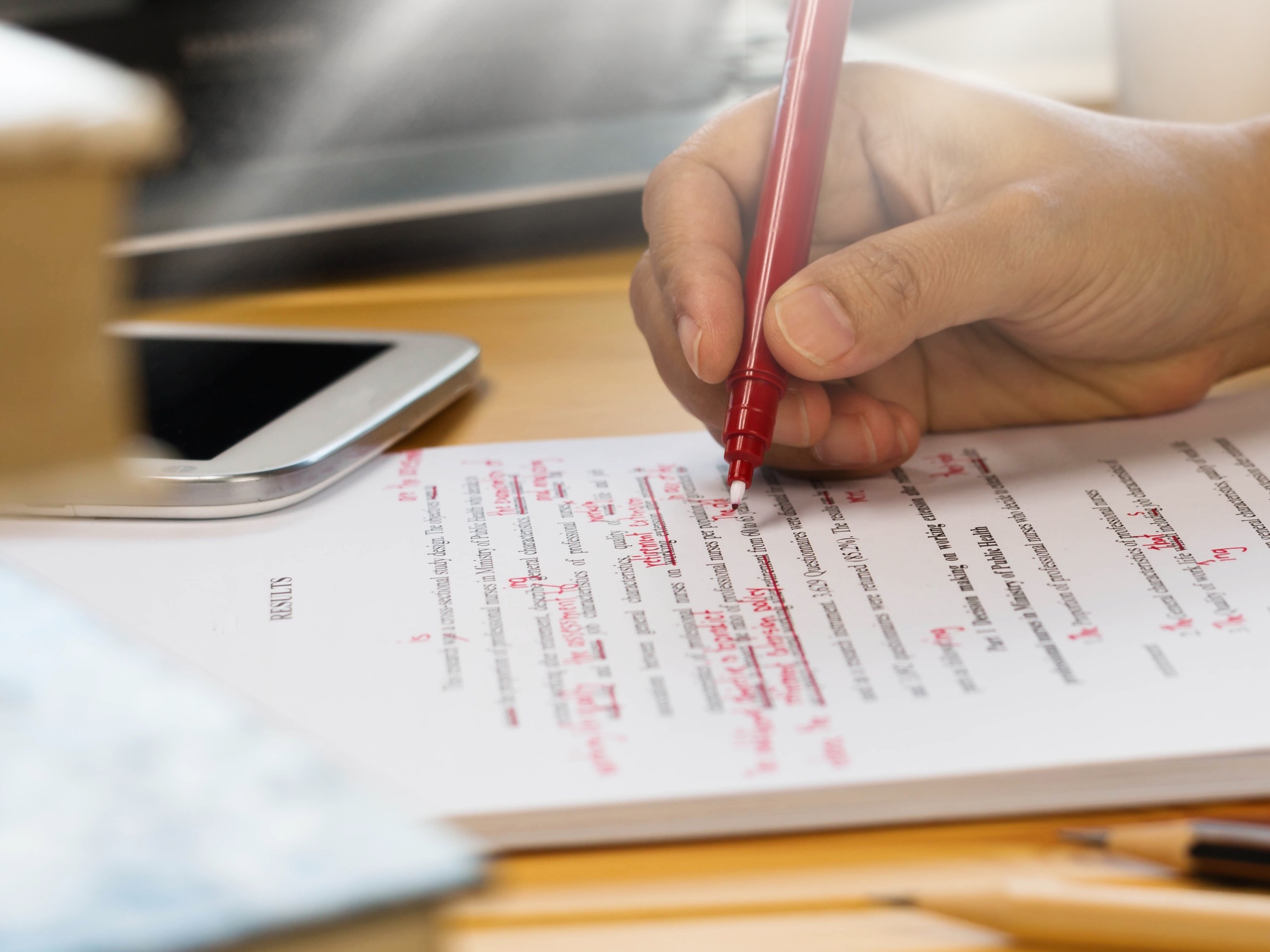 Relecture et correction de documents, révision des traductions